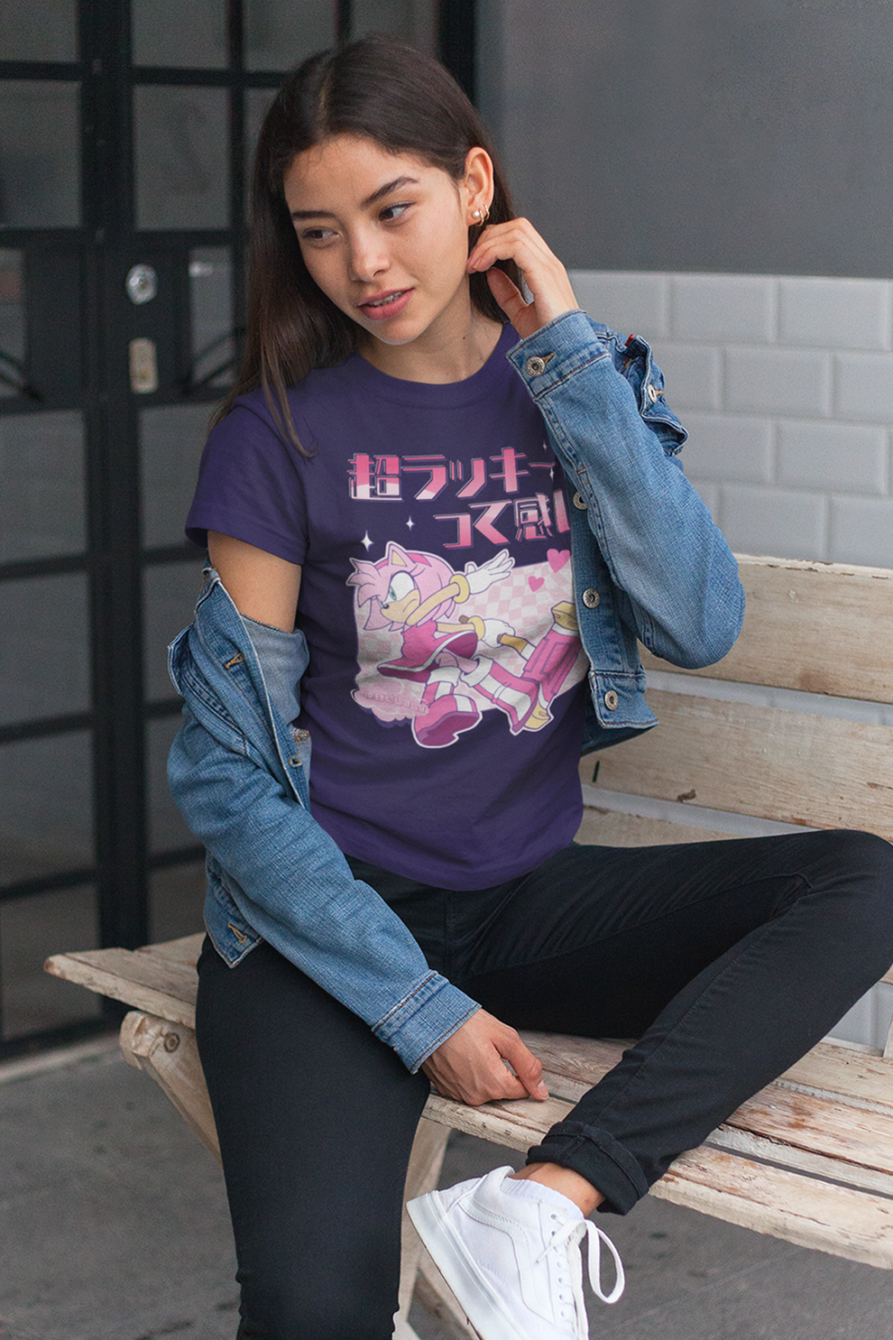 Sonic the Hedgehog: Amy Sparkles Tee – SEGA Shop