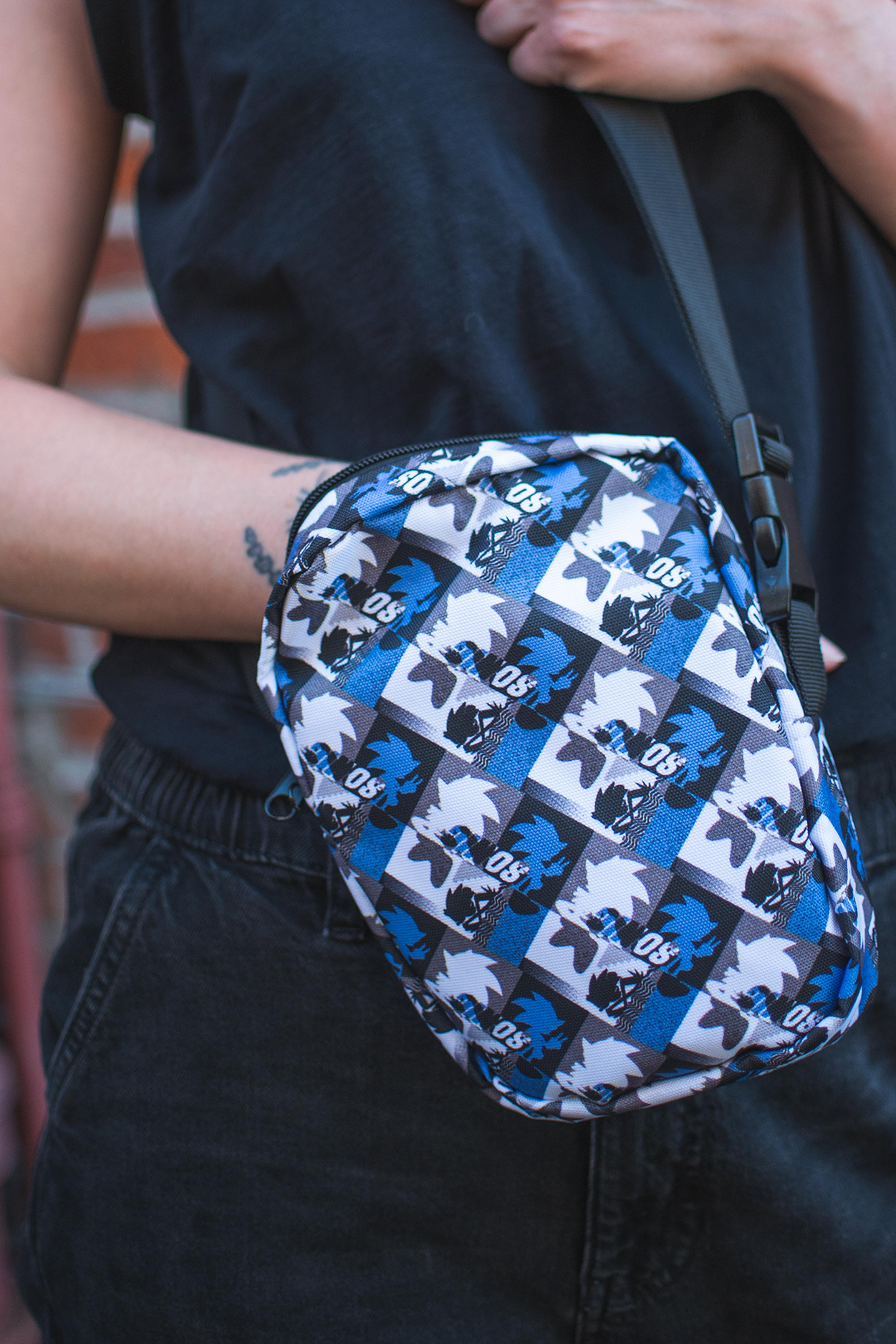 Sonic Remix Crossbody Bag – SEGA Shop